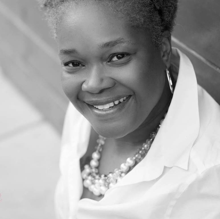 About Angela – Ladies and Pearls™